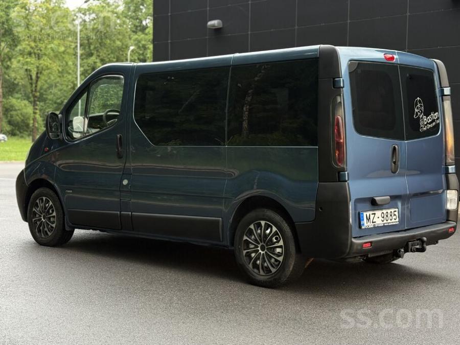 Blue Opel Vivaro 2006 in Jelgava, with an engine capacity of 1.90 L and mileage of 379 thousand km for 4000 €, photo 5 on AUTOMOTO.COM.LV