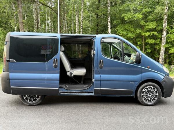 Zils Opel Vivaro 2006 Jelgava, ar dzinēja tilpumu 1.90 L un nobraukumu 379 tūkst. km par 4000 €, foto 6 vietnē AUTOMOTO.COM.LV