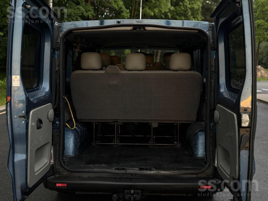 Blue Opel Vivaro 2006 in Jelgava, with an engine capacity of 1.90 L and mileage of 379 thousand km for 4000 €, photo 13 on AUTOMOTO.COM.LV