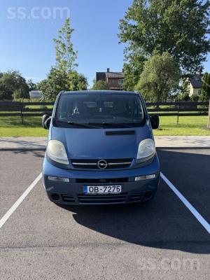 Zils Opel Vivaro 2006 Valmiera, ar dzinēja tilpumu 2.50 L un nobraukumu 295 tūkst. km par 6000 €, foto  vietnē AUTOMOTO.COM.LV