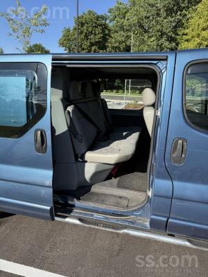 Zils Opel Vivaro 2006 Valmiera, ar dzinēja tilpumu 2.50 L un nobraukumu 295 tūkst. km par 6000 €, foto 7 vietnē AUTOMOTO.COM.LV