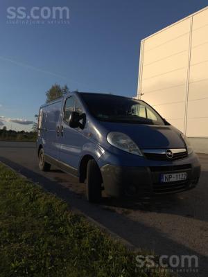 Blue Opel Vivaro 2007 in Ogre, with an engine capacity of 2.50 L and mileage of 237 thousand km for 3900 €, photo 1 on AUTOMOTO.COM.LV