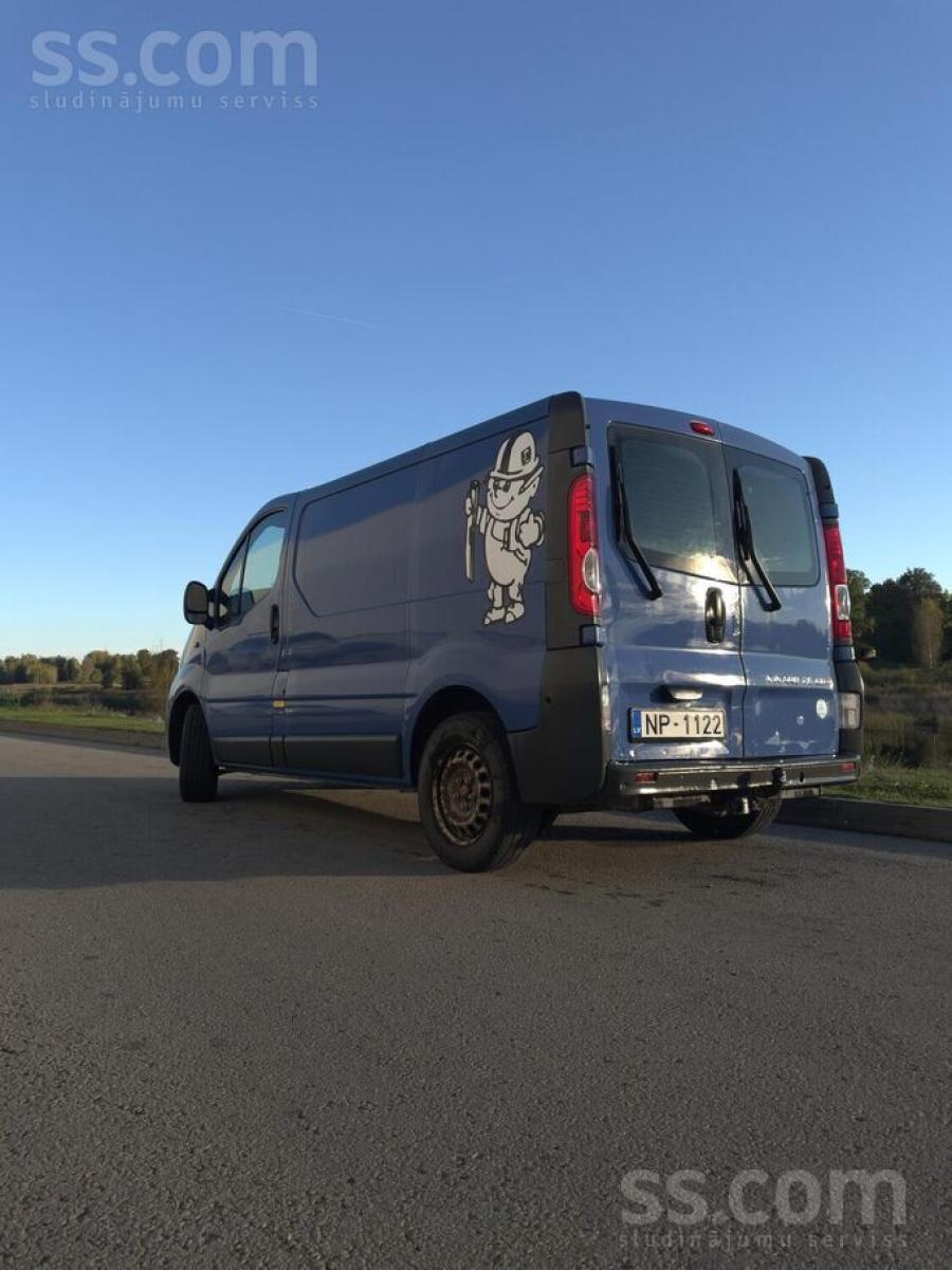 Blue Opel Vivaro 2007 in Ogre, with an engine capacity of 2.50 L and mileage of 237 thousand km for 3900 €, photo 2 on AUTOMOTO.COM.LV
