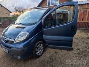 Zils Opel Vivaro 2007 Liepāja, ar dzinēja tilpumu 2.00 L un nobraukumu 333 tūkst. km par 3500 €, foto 2 vietnē AUTOMOTO.COM.LV