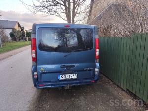 Zils Opel Vivaro 2007 Liepāja, ar dzinēja tilpumu 2.00 L un nobraukumu 333 tūkst. km par 3500 €, foto 4 vietnē AUTOMOTO.COM.LV