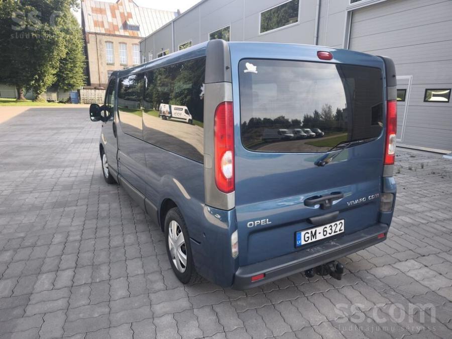 Blue Opel Vivaro 2007 in Riga, with an engine capacity of 2.00 L and mileage of 495 thousand km for 4200 €, photo 5 on AUTOMOTO.COM.LV