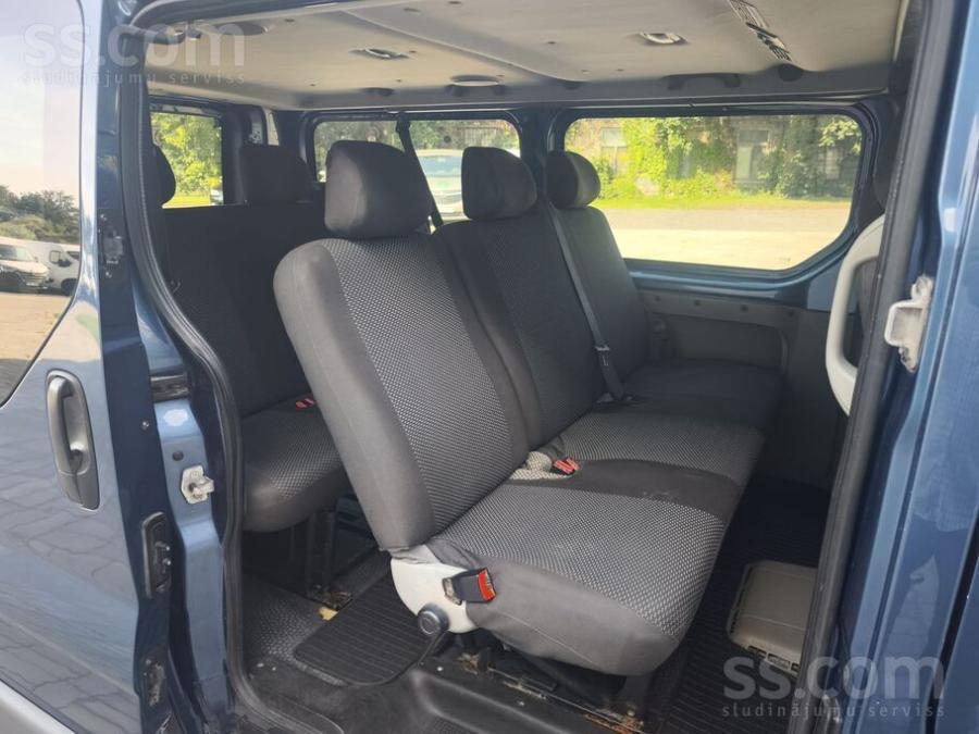 Blue Opel Vivaro 2007 in Riga, with an engine capacity of 2.00 L and mileage of 495 thousand km for 4200 €, photo 7 on AUTOMOTO.COM.LV