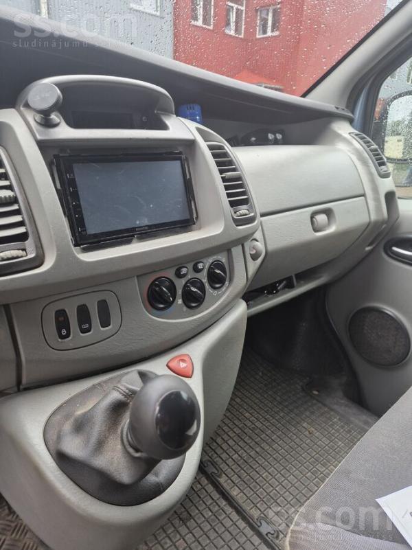 Blue Opel Vivaro 2007 in Cesis, with an engine capacity of 2.00 L and mileage of 456 thousand km for 4350 €, photo 7 on AUTOMOTO.COM.LV