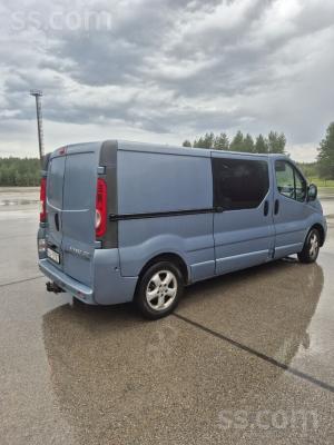 Zils Opel Vivaro 2007 Cēsis, ar dzinēja tilpumu 2.00 L un nobraukumu 456 tūkst. km par 4350 €, foto 9 vietnē AUTOMOTO.COM.LV