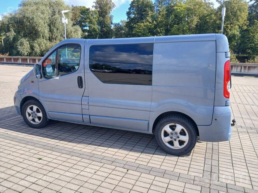 Blue Opel Vivaro 2007 in Riga, with an engine capacity of 2.00 L and mileage of 248 thousand km for 4800 €, photo 5 on AUTOMOTO.COM.LV