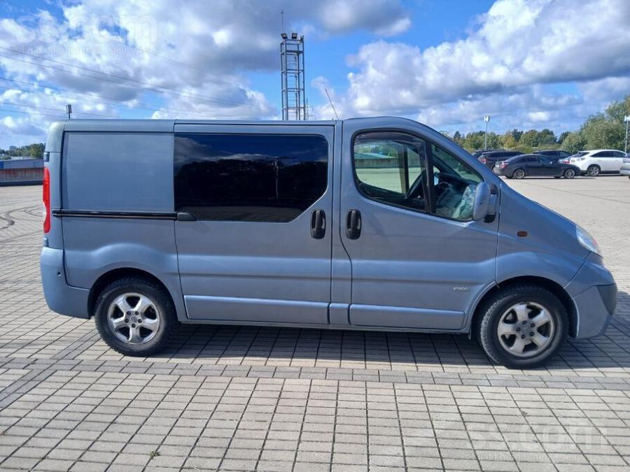 Blue Opel Vivaro 2007 in Riga, with an engine capacity of 2.00 L and mileage of 248 thousand km for 4800 €, photo 7 on AUTOMOTO.COM.LV