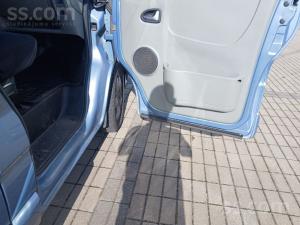 Blue Opel Vivaro 2007 in Riga, with an engine capacity of 2.00 L and mileage of 248 thousand km for 4800 €, photo 8 on AUTOMOTO.COM.LV