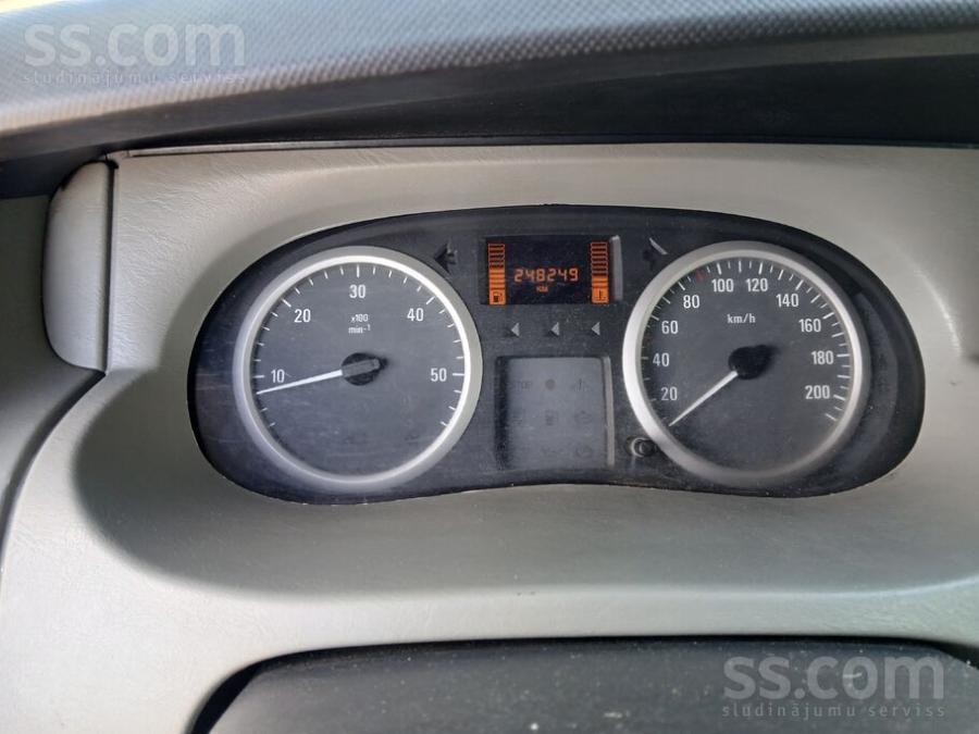 Blue Opel Vivaro 2007 in Riga, with an engine capacity of 2.00 L and mileage of 248 thousand km for 4800 €, photo 15 on AUTOMOTO.COM.LV