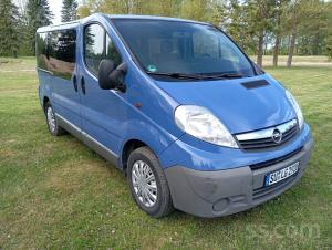 Blue Opel Vivaro 2010 in Bauska, with an engine capacity of 2.50 L and mileage of 211 thousand km for 7900 €, photo 3 on AUTOMOTO.COM.LV