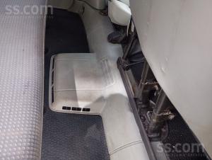 Blue Opel Vivaro 2010 in Bauska, with an engine capacity of 2.50 L and mileage of 211 thousand km for 7900 €, photo 10 on AUTOMOTO.COM.LV