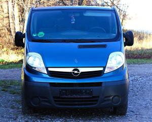 Zils Opel Vivaro 2011 Petrikaičiai, ar dzinēja tilpumu 2.50 L un nobraukumu 298 tūkst. km par 6999 €, foto 2 vietnē AUTOMOTO.COM.LV
