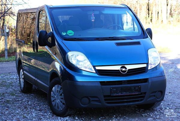 Blue Opel Vivaro 2011 in Petrikaiciai, with an engine capacity of 2.50 L and mileage of 298 thousand km for 6999 €, photo 6 on AUTOMOTO.COM.LV