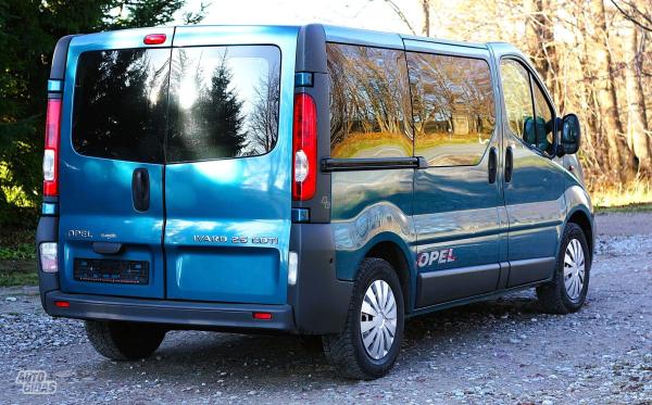Blue Opel Vivaro 2011 in Petrikaiciai, with an engine capacity of 2.50 L and mileage of 298 thousand km for 6999 €, photo 10 on AUTOMOTO.COM.LV