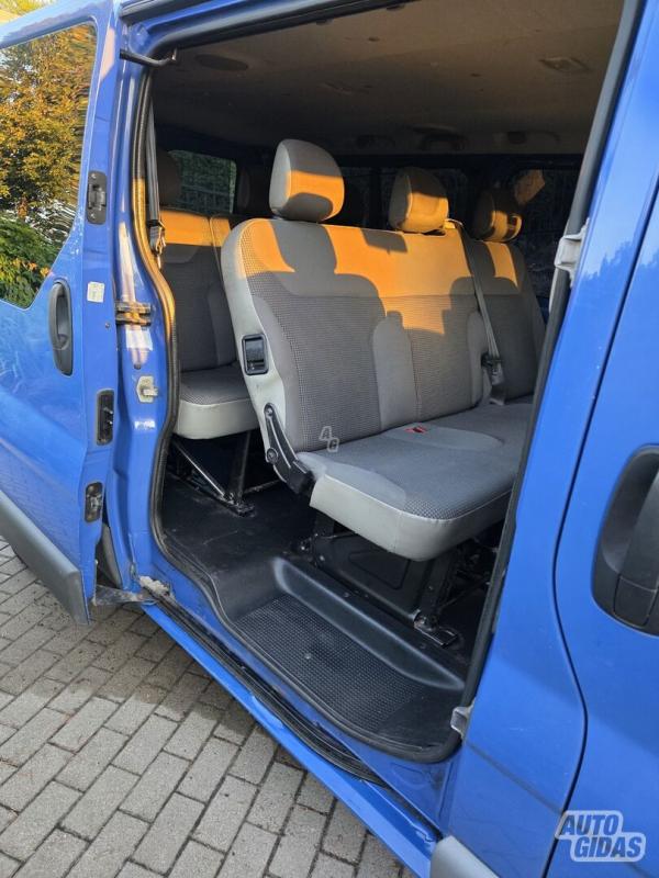 Blue Opel Vivaro 2011 in Kaunas, with an engine capacity of 2.50 L and mileage of 244 thousand km for 7799 €, photo 8 on AUTOMOTO.COM.LV