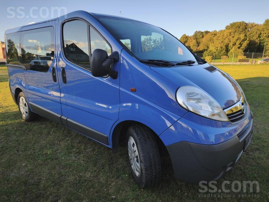 Zils Opel Vivaro 2011 Kuldīga, ar dzinēja tilpumu 2.00 L un nobraukumu 225 tūkst. km par 8490 €, foto 3 vietnē AUTOMOTO.COM.LV