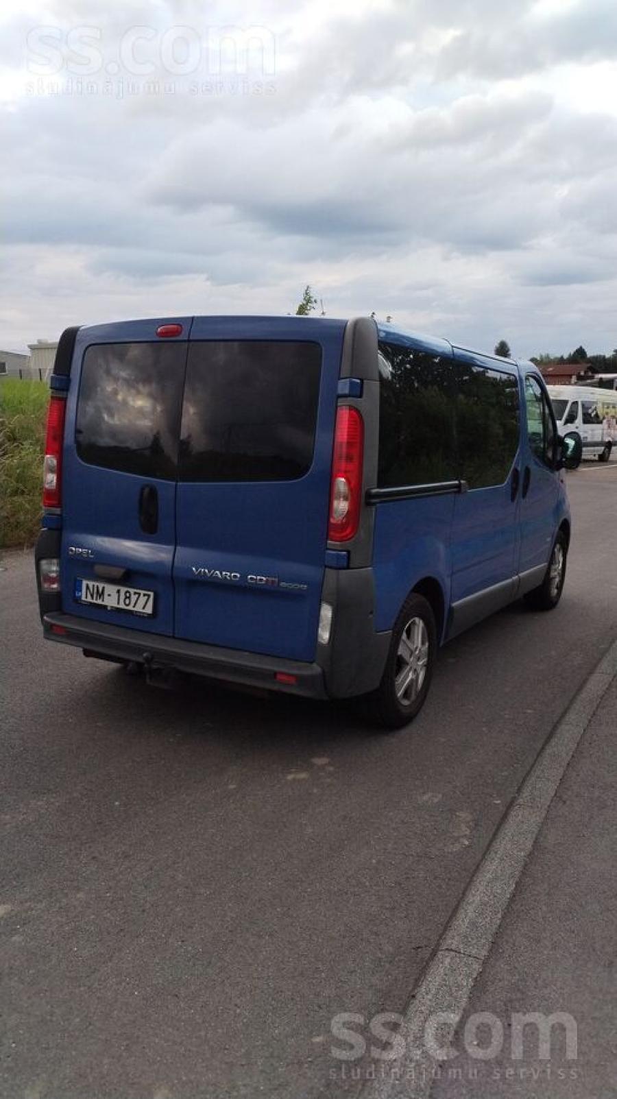 Zils Opel Vivaro 2012 Liepāja, ar dzinēja tilpumu 2.00 L un nobraukumu 244 tūkst. km par 8500 €, foto 4 vietnē AUTOMOTO.COM.LV