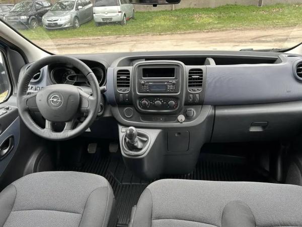 Zils Opel Vivaro 2017 Limbaži, ar dzinēja tilpumu 1.60 L un nobraukumu 271 tūkst. km par 12550 €, foto 9 vietnē AUTOMOTO.COM.LV