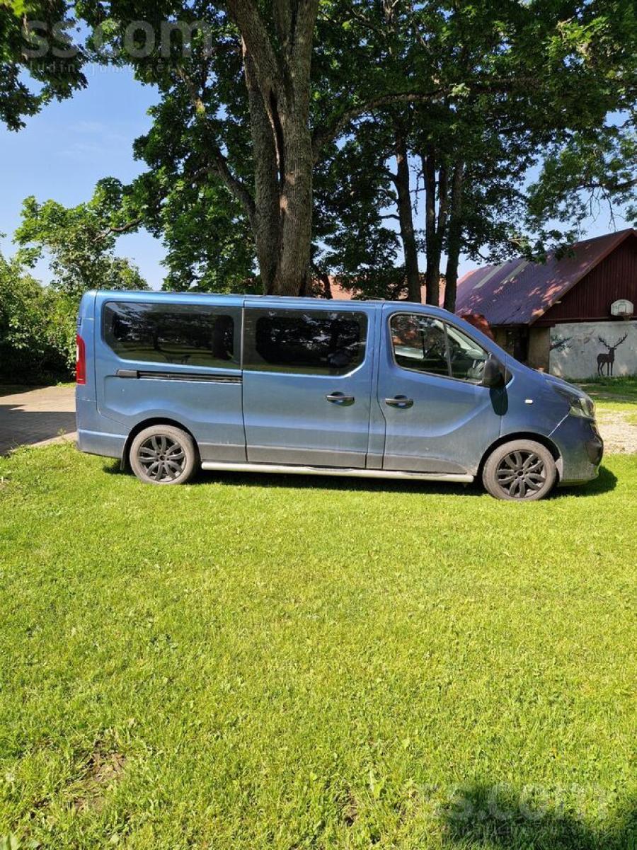 Zils Opel Vivaro 2017 Cēsis, ar dzinēja tilpumu 1.60 L un nobraukumu 186 tūkst. km par 12300 €, foto 3 vietnē AUTOMOTO.COM.LV