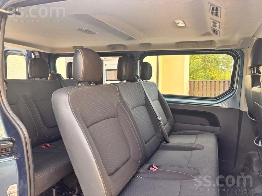 Blue Opel Vivaro 2017 in Riga, with an engine capacity of 1.60 L and mileage of 215 thousand km for 12000 €, photo 5 on AUTOMOTO.COM.LV