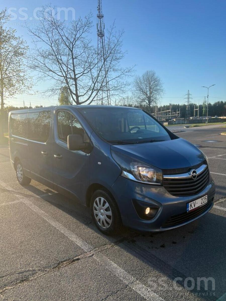 Zils Opel Vivaro 2017 Rīga, ar dzinēja tilpumu 1.60 L un nobraukumu 145 tūkst. km par 13400 €, foto 3 vietnē AUTOMOTO.COM.LV