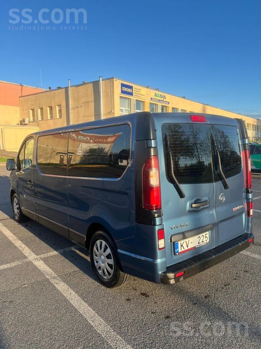 Zils Opel Vivaro 2017 Rīga, ar dzinēja tilpumu 1.60 L un nobraukumu 145 tūkst. km par 13400 €, foto 5 vietnē AUTOMOTO.COM.LV