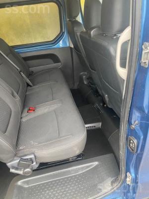 Zils Opel Vivaro 2017 Rīga, ar dzinēja tilpumu 1.60 L un nobraukumu 145 tūkst. km par 13400 €, foto 6 vietnē AUTOMOTO.COM.LV