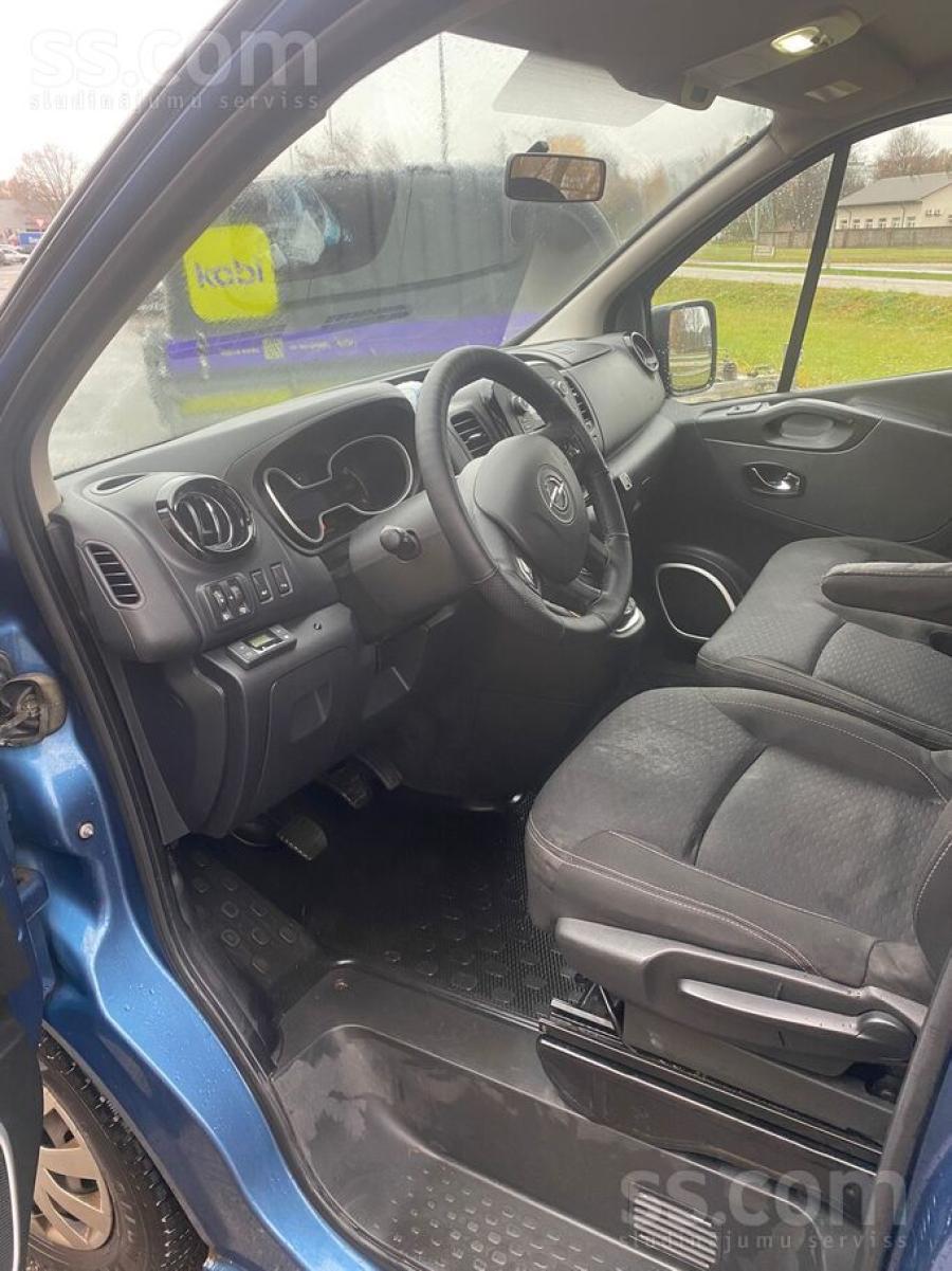 Zils Opel Vivaro 2017 Rīga, ar dzinēja tilpumu 1.60 L un nobraukumu 145 tūkst. km par 13400 €, foto 7 vietnē AUTOMOTO.COM.LV