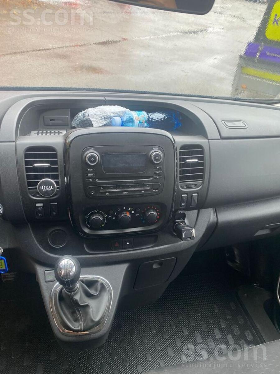Zils Opel Vivaro 2017 Rīga, ar dzinēja tilpumu 1.60 L un nobraukumu 145 tūkst. km par 13400 €, foto 11 vietnē AUTOMOTO.COM.LV
