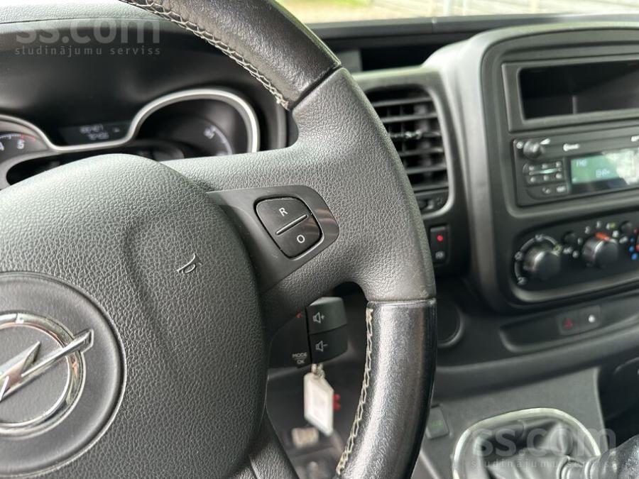 Zils Opel Vivaro 2018 Jelgava, ar dzinēja tilpumu 1.60 L un nobraukumu 0 tūkst. km par 10950 €, foto 19 vietnē AUTOMOTO.COM.LV