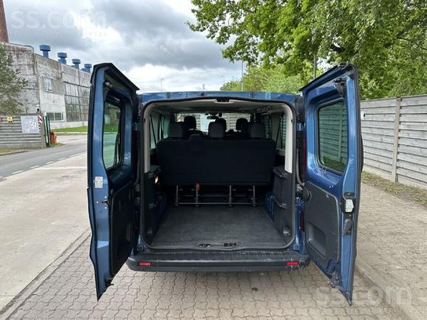 Blue Opel Vivaro 2018 in Jelgava, with an engine capacity of 1.60 L and mileage of 0 thousand km for 10950 €, photo 5 on AUTOMOTO.COM.LV