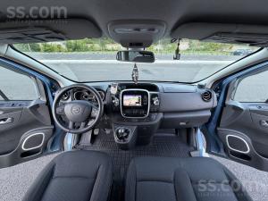 Blue Opel Vivaro 2018 in Jelgava, with an engine capacity of 1.60 L and mileage of 71 thousand km for 17771 €, photo 12 on AUTOMOTO.COM.LV