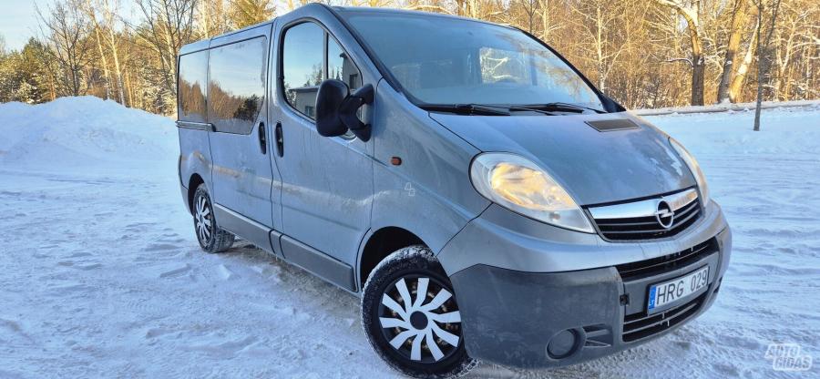 Blue Opel Vivaro 2007 in Ignalina, with an engine capacity of 2.00 L and mileage of 433 thousand km for 4700 €, photo 6 on AUTOMOTO.COM.LV