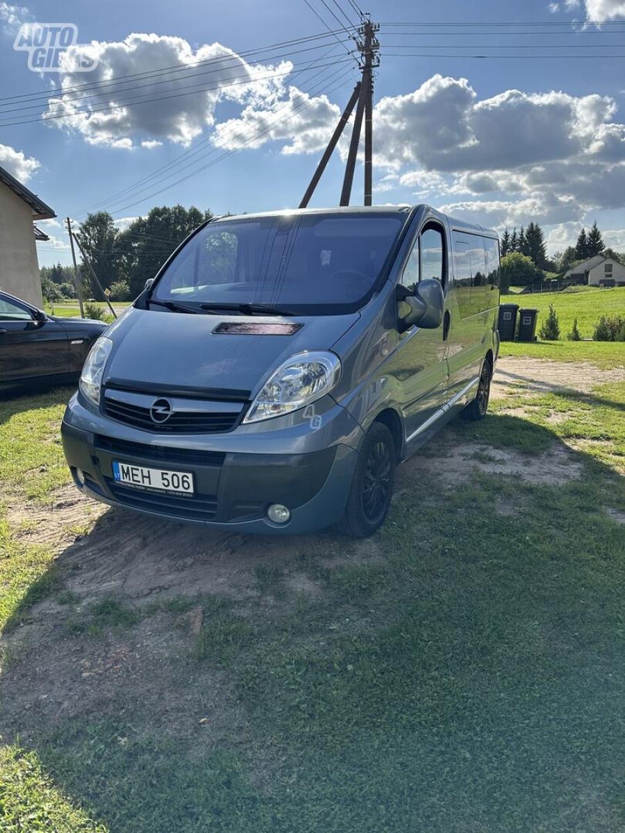 Blue Opel Vivaro 2007 in Moletai, with an engine capacity of 2.50 L and mileage of 337 thousand km for 6800 €, photo 1 on AUTOMOTO.COM.LV