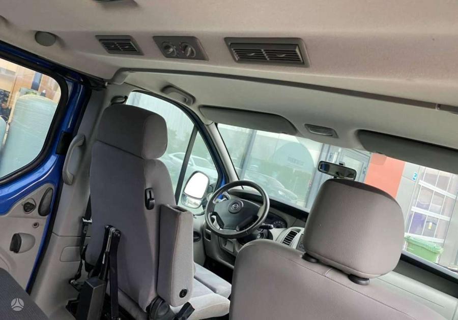 Zils Opel Vivaro 2008 Klaipėda, ar dzinēja tilpumu 2.00 L un nobraukumu 270 tūkst. km par 6400 €, foto 16 vietnē AUTOMOTO.COM.LV