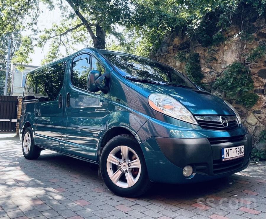 Blue Opel Vivaro 2009 in Riga, with an engine capacity of 2.00 L and mileage of 253 thousand km for 8880 €, photo 1 on AUTOMOTO.COM.LV