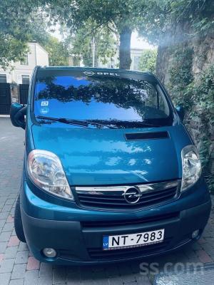 Blue Opel Vivaro 2009 in Riga, with an engine capacity of 2.00 L and mileage of 253 thousand km for 8880 €, photo 3 on AUTOMOTO.COM.LV