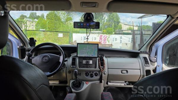 Zils Opel Vivaro 2009 Ogre, ar dzinēja tilpumu 2.50 L un nobraukumu 337 tūkst. km par 9000 €, foto 1 vietnē AUTOMOTO.COM.LV