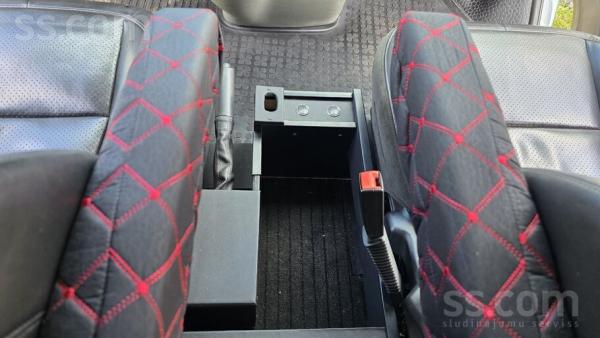 Zils Opel Vivaro 2009 Ogre, ar dzinēja tilpumu 2.50 L un nobraukumu 337 tūkst. km par 9000 €, foto 3 vietnē AUTOMOTO.COM.LV