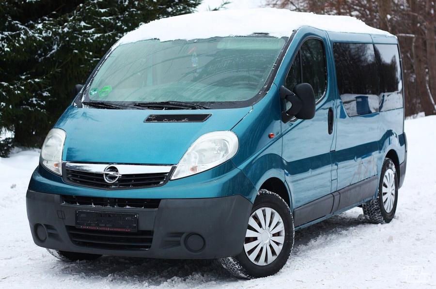 Zils Opel Vivaro 2011 Petrikaičiai, ar dzinēja tilpumu 2.50 L un nobraukumu 298 tūkst. km par 6999 €, foto 1 vietnē AUTOMOTO.COM.LV