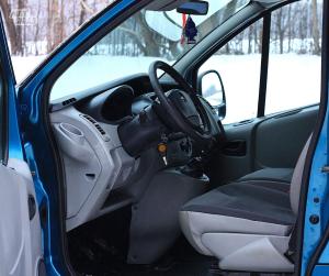 Zils Opel Vivaro 2011 Petrikaičiai, ar dzinēja tilpumu 2.50 L un nobraukumu 298 tūkst. km par 6999 €, foto 8 vietnē AUTOMOTO.COM.LV