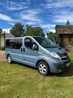 Zils Opel Vivaro 2014 Tukums, ar dzinēja tilpumu 2.00 L un nobraukumu 159 tūkst. km par 13850 €, foto 4 vietnē AUTOMOTO.COM.LV