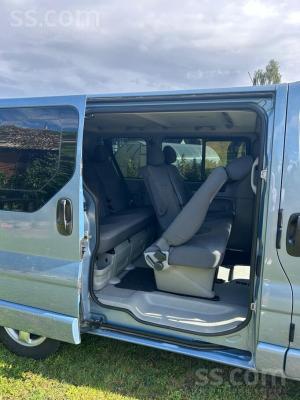 Zils Opel Vivaro 2014 Tukums, ar dzinēja tilpumu 2.00 L un nobraukumu 159 tūkst. km par 13850 €, foto 9 vietnē AUTOMOTO.COM.LV