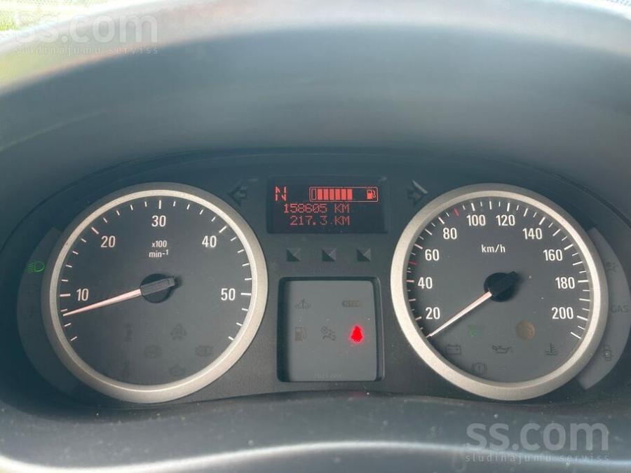 Zils Opel Vivaro 2014 Tukums, ar dzinēja tilpumu 2.00 L un nobraukumu 159 tūkst. km par 13850 €, foto 13 vietnē AUTOMOTO.COM.LV