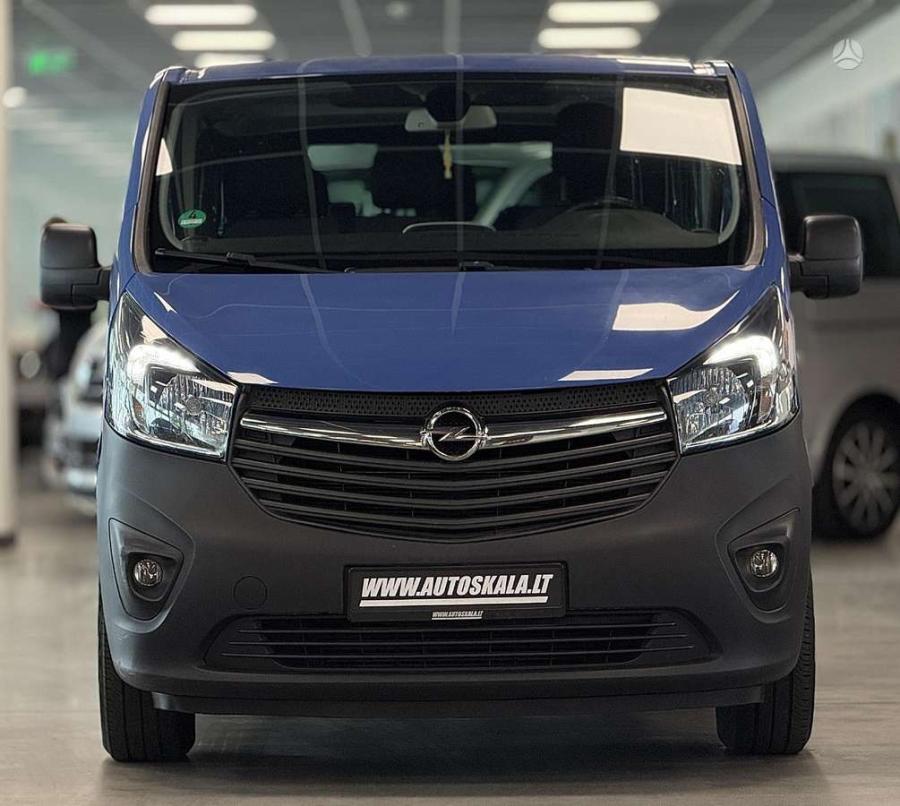 Blue Opel Vivaro 2015 in Klaipeda, with an engine capacity of 1.60 L and mileage of 245 thousand km for 11900 €, photo 17 on AUTOMOTO.COM.LV