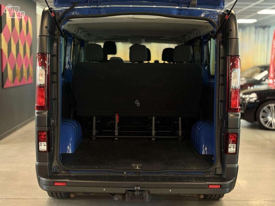Blue Opel Vivaro 2015 in Klaipeda, with an engine capacity of 1.60 L and mileage of 245 thousand km for 11900 €, photo 25 on AUTOMOTO.COM.LV